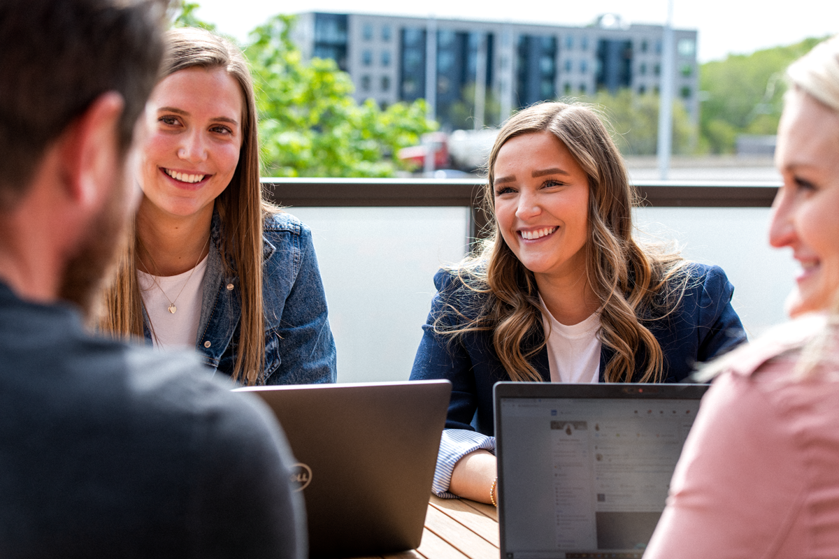 Associate Recruiter Program